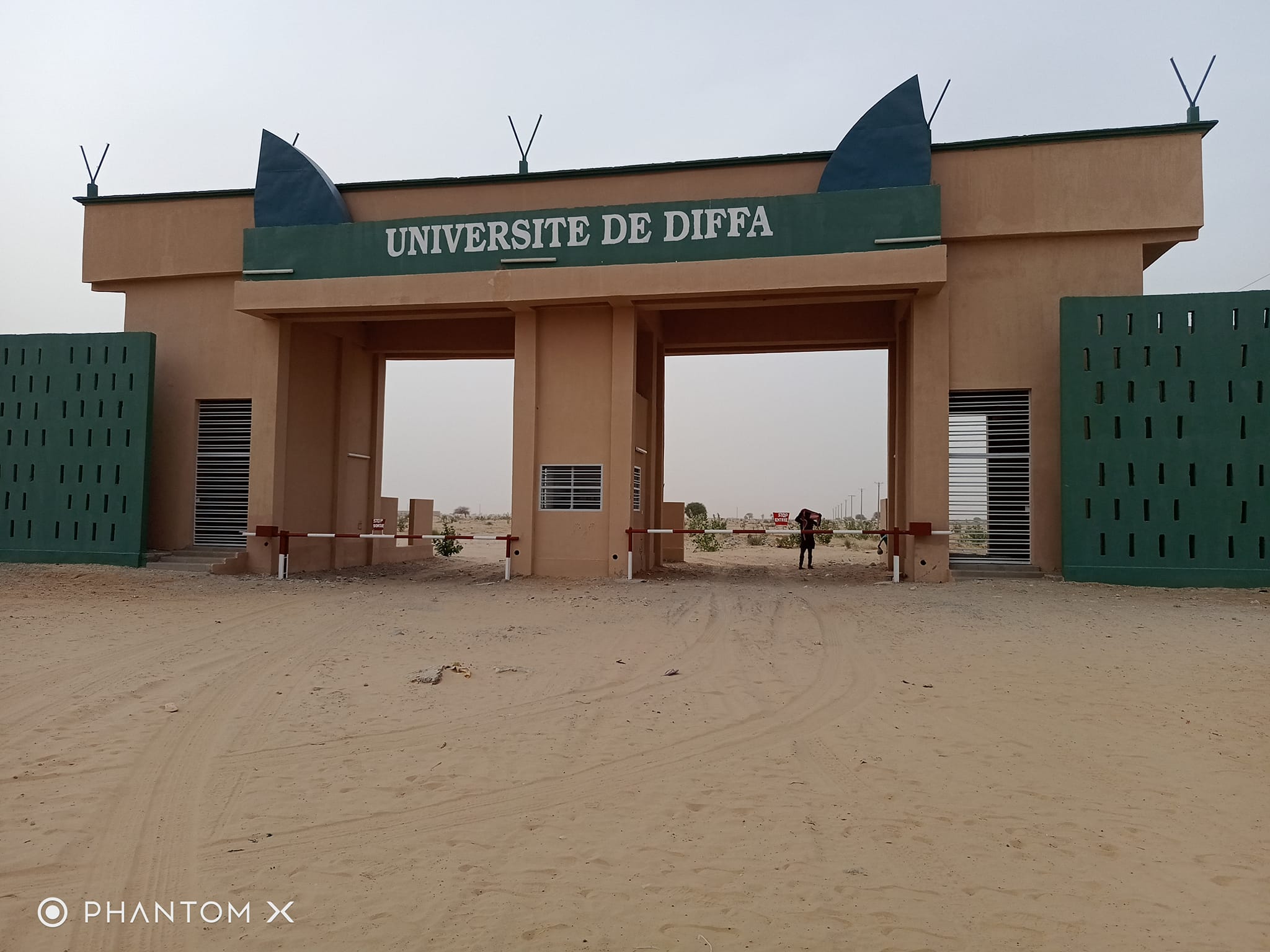 LISTE DES CANDIDATS AUTORISES A S'INSCRIRE EN PREMIERE ANNEE A L'UNIVERSITE DE DIFFA AU TITRE L ...